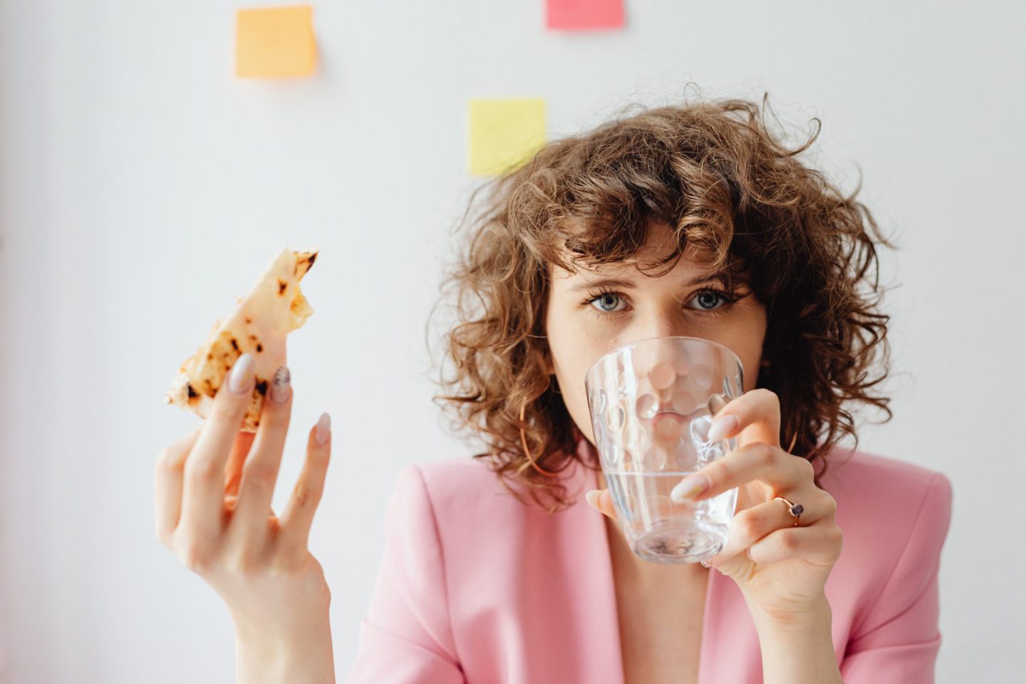 7 Health-Focused Benefits Of Drinking Water At Work | FloWater